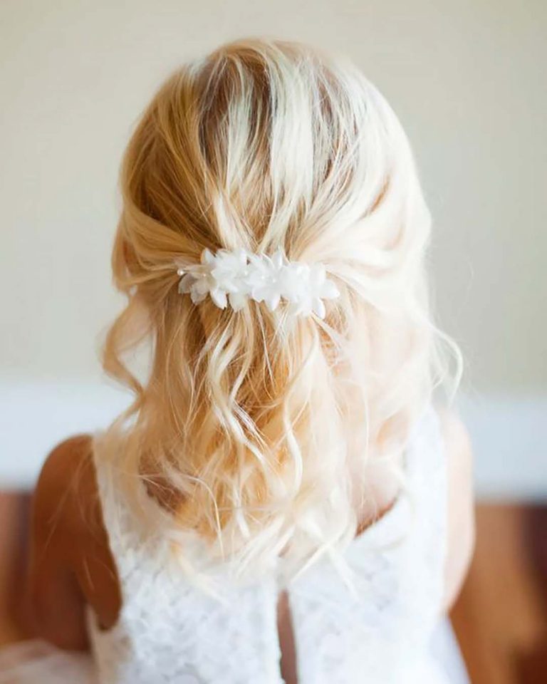 Flower Girls Hair Accessories [2023 Guide + Video Tutorials]