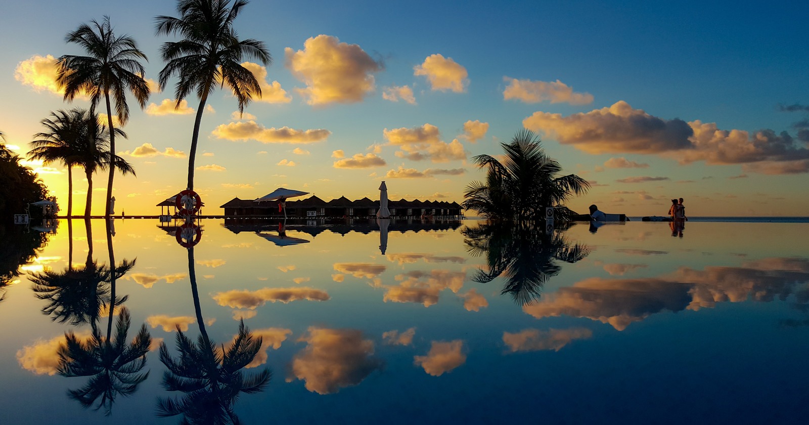 Top 5 Honeymoon Destinations [2024 Guide + FAQs]